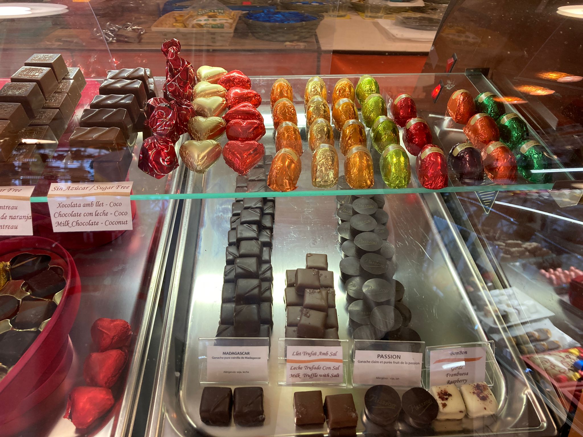 Candy and Nuts – Sweet Sitges